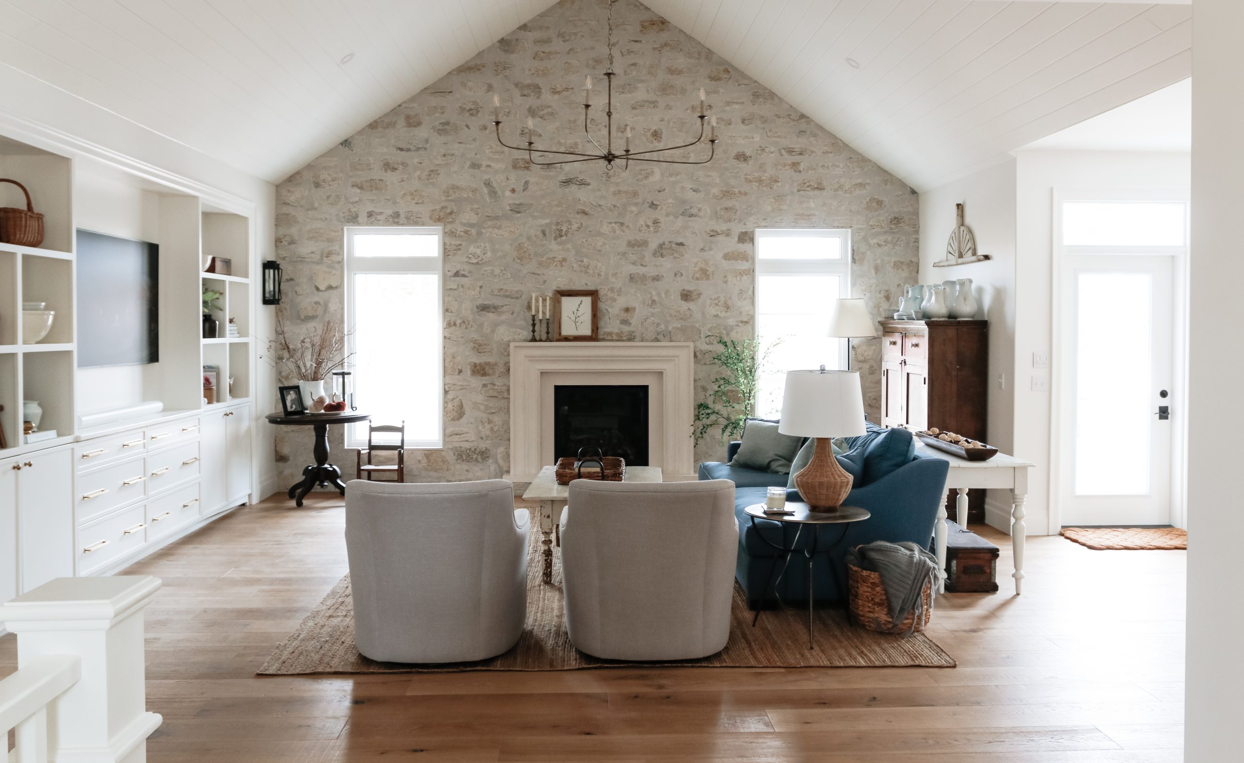 Weatheredge Limestone (All Weathered Face) Blend Interior with ...