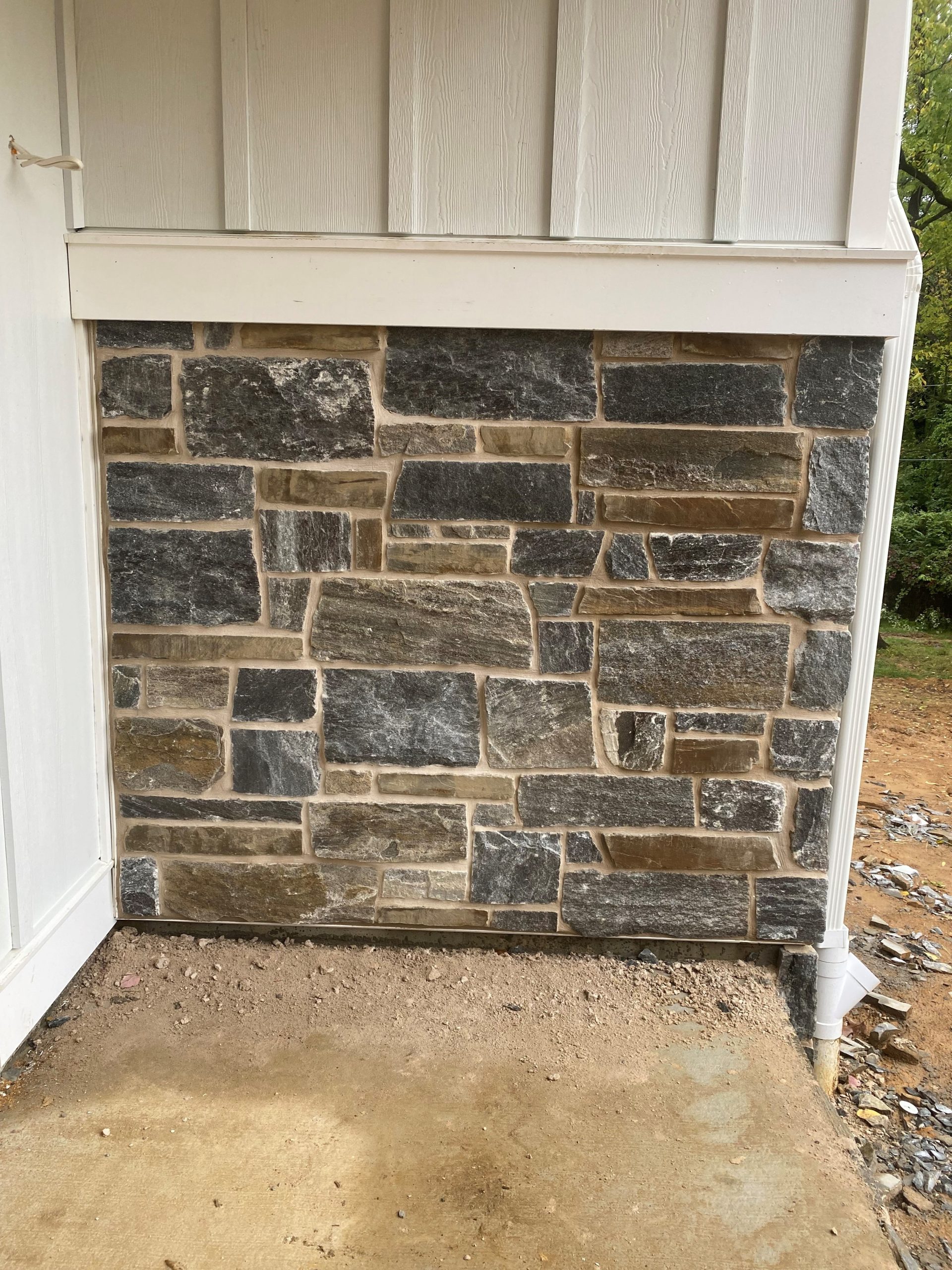 Elite Blue Granite & Amber With Tan Mortar Joints - Colonial Brick ...