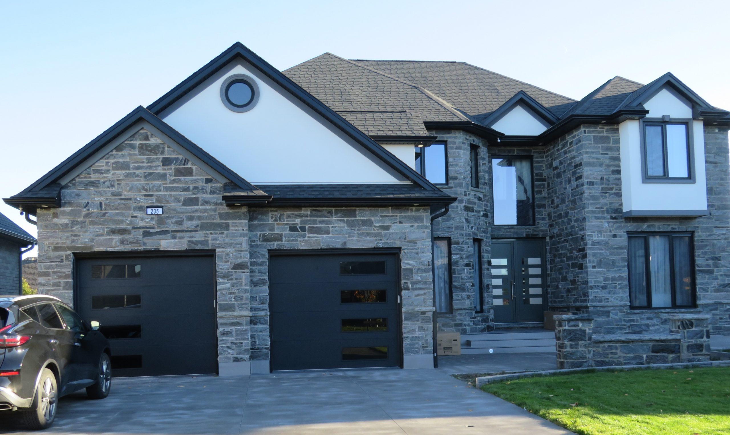 Elite Blue Granite Sawn Height Building Stone in London, ON (Part 1 ...