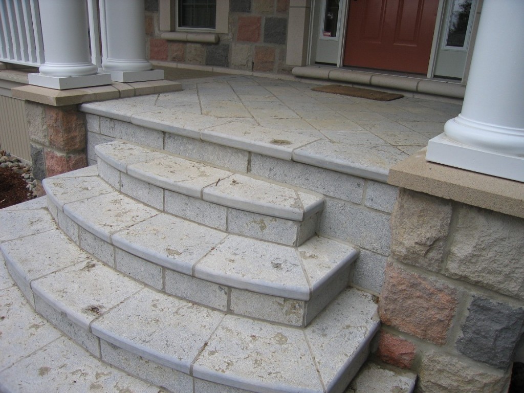 Weatheredge Limestone Square Cut Flagstone - Colonial Brick & Stone Inc.